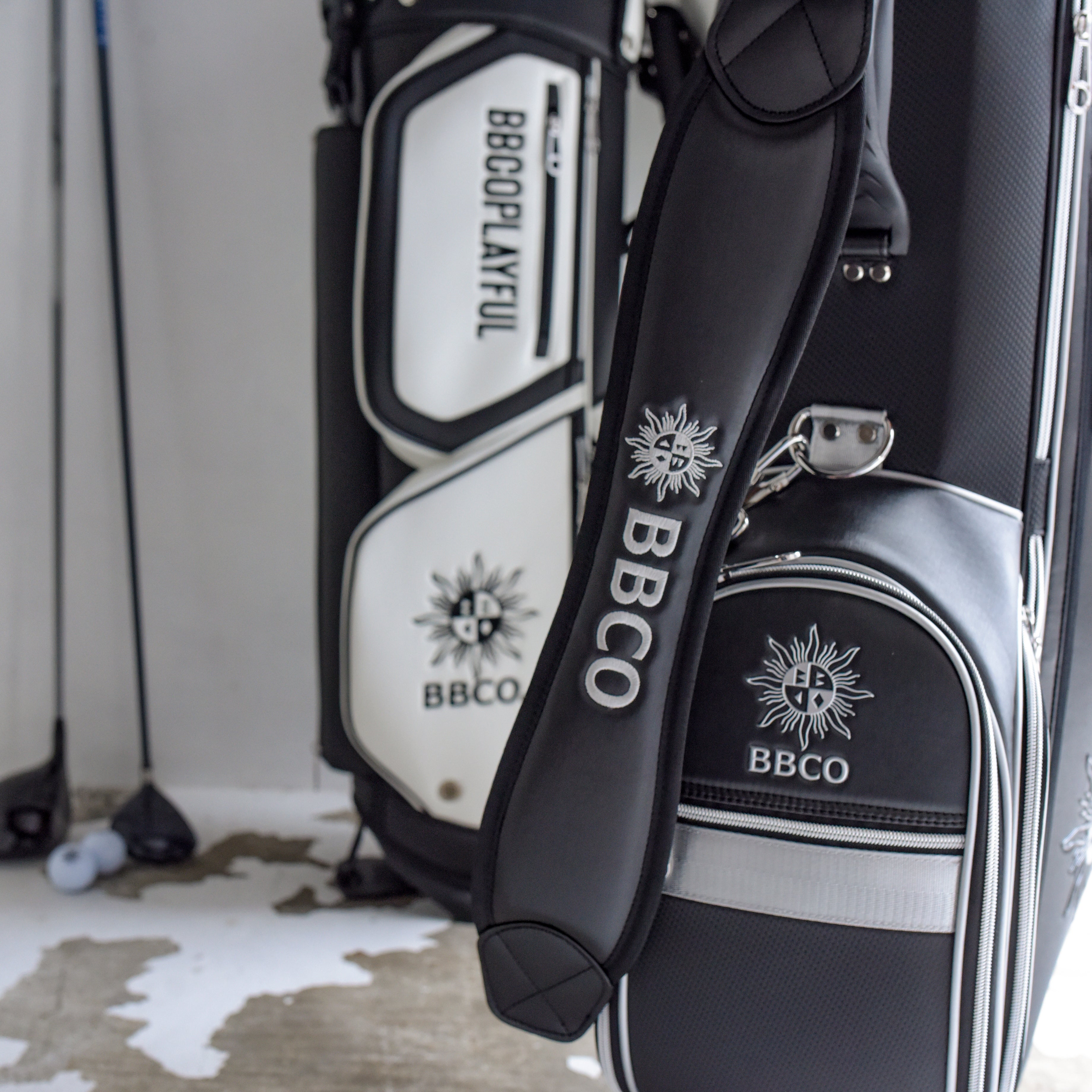 ICONIC STAND CADDIE（A0-0290-11） – BBCO